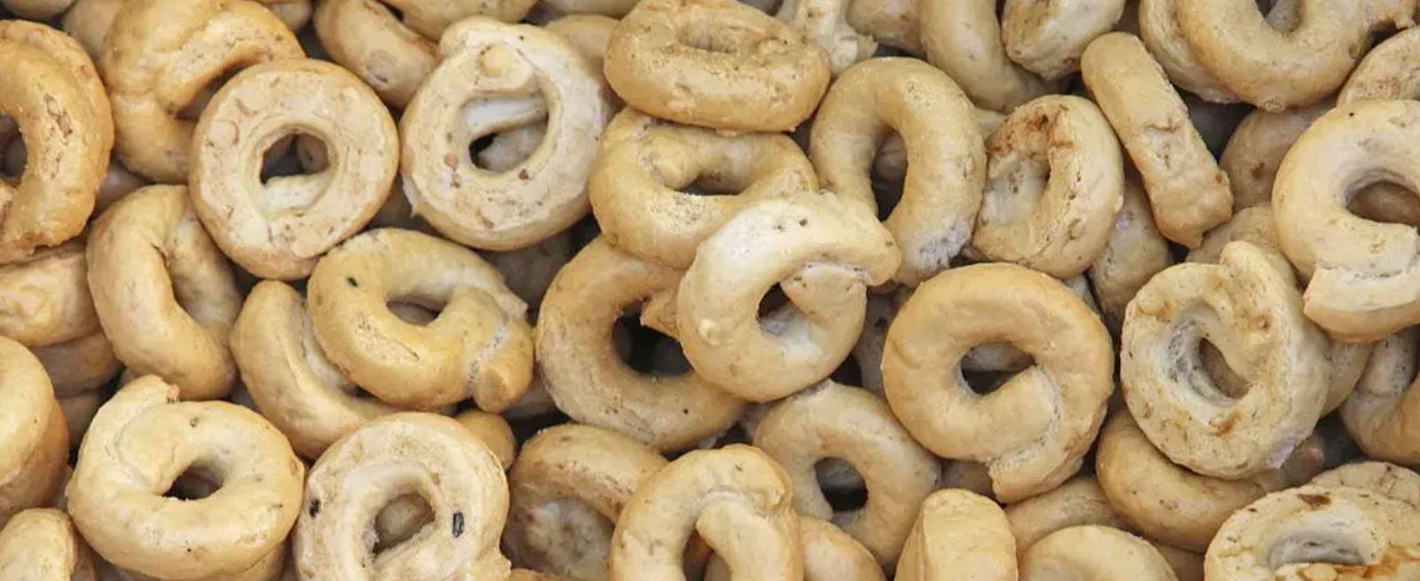 Recette traditionnelle des taralli : une amuse-bouche savoureuse et ...